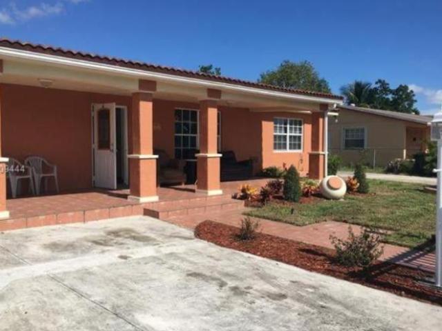 3 Br, 1 bath, Single Family 17201 Nw 53 Ave