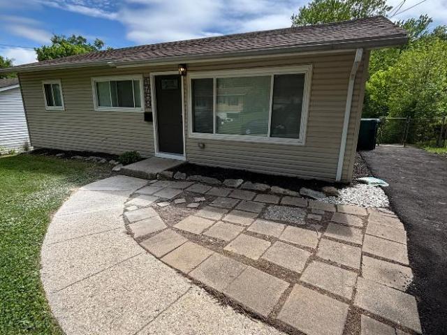 3 Br, 1 bath, Single Family 1759 Monterey Ct