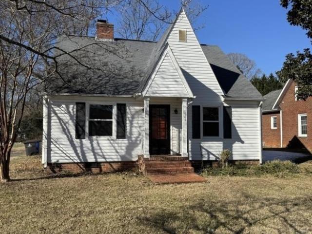 3 Br, 1 bath, Single Family 1785 Polo Rd