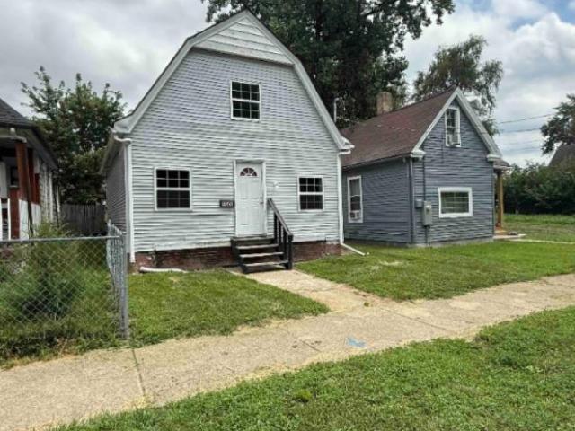 3 Br, 1 bath, Single Family 1820 S Livingston St