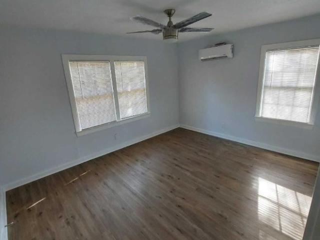 3 Br, 1 bath, Single Family 1857 Westover Street