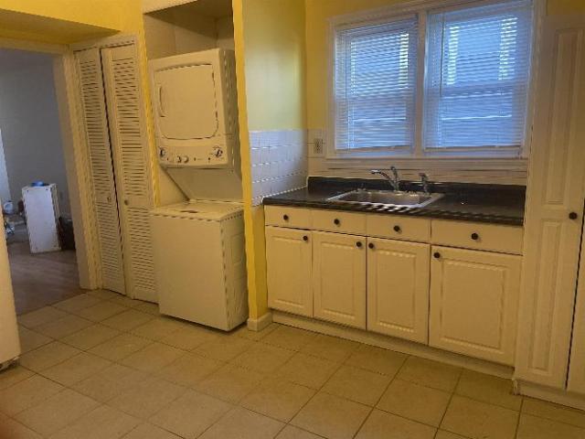 3 Br, 1 bath, Single Family 18 Grant Avenue