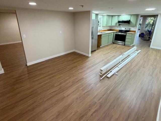 3 Br, 1 bath, Single Family 19227 40th Ave NW