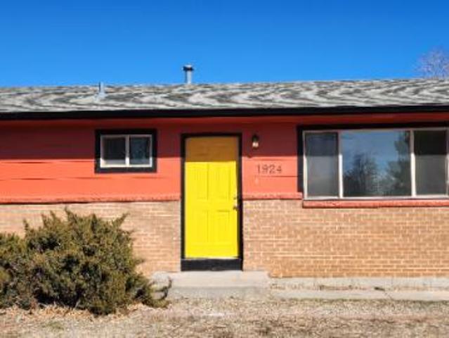 3 Br, 1 bath, Single Family 1924 W Plum St