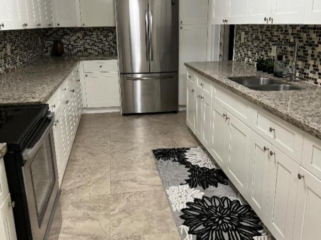 3 Br, 1 bath, Single Family 195 Street NW 42 Ave
