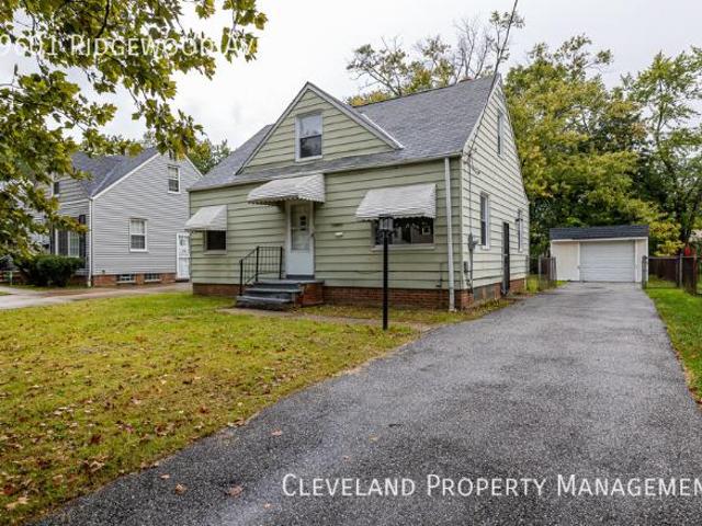 3 Br, 1 bath, Single Family 19601 Ridgewood Ave