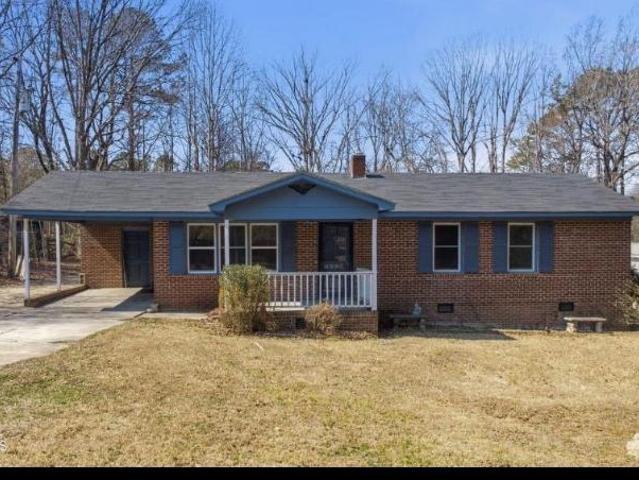 3 Br, 1 bath, Single Family 103 Southwood Dr