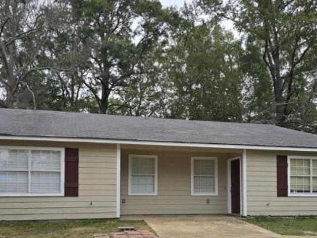3 Br, 1 bath, Single Family 101b Los Palachios Ct