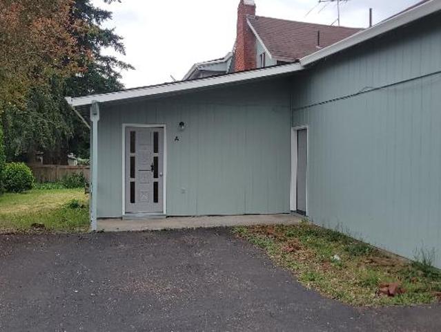 3 Br, 1 bath, Single Family 1024A Prospect St