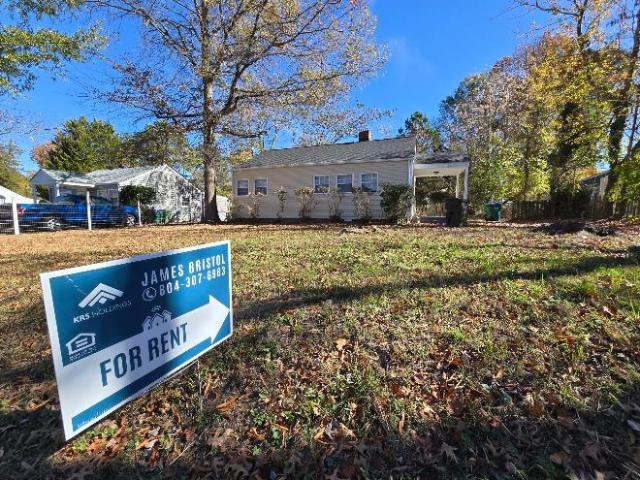 3 Br, 1 bath, Single Family 1025 Bradley Ln