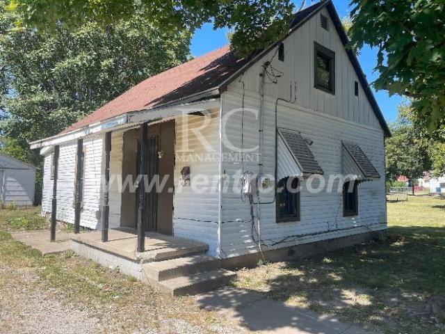 3 Br, 1 bath, Single Family 102 Elmwood
