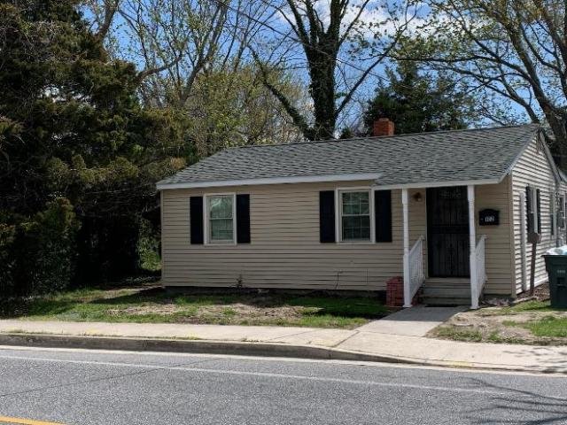 3 Br, 1 bath, Single Family 102 Flower Street