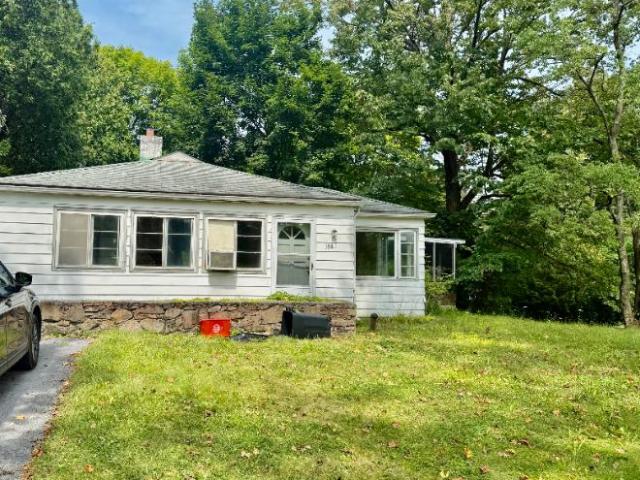 3 Br, 1 bath, Single Family 104 Warnock