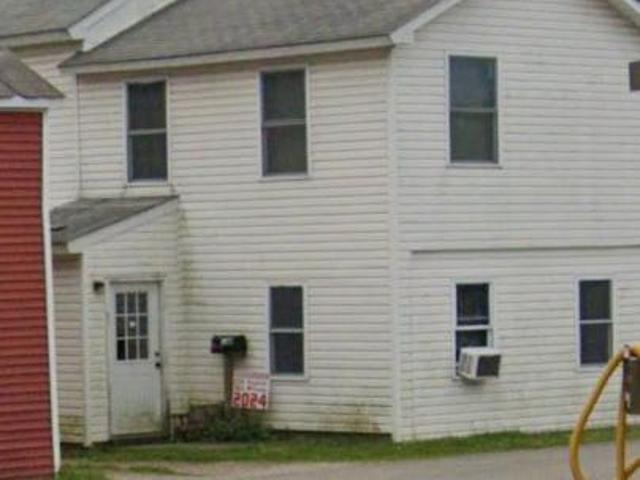 3 Br, 1 bath, Single Family 104 School St