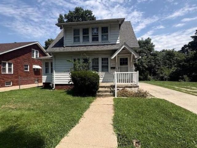 3 Br, 1 bath, Single Family 1076 W Packard St