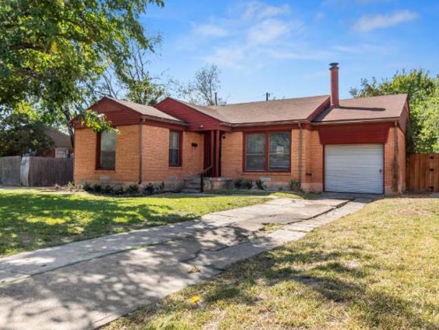 3 Br, 1 bath, Single Family 10911 Visalia Dr