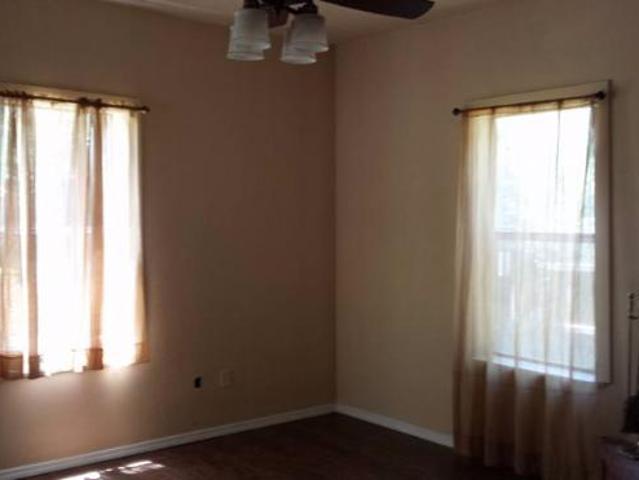 3 Br, 1 bath, Single Family 109 Gravel