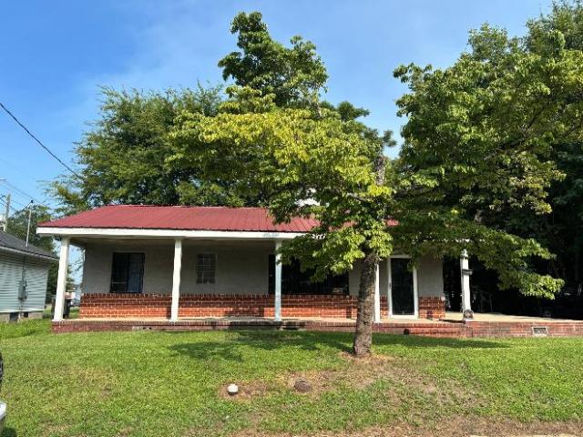 3 Br, 1 bath, Single Family 1102 Crawford St