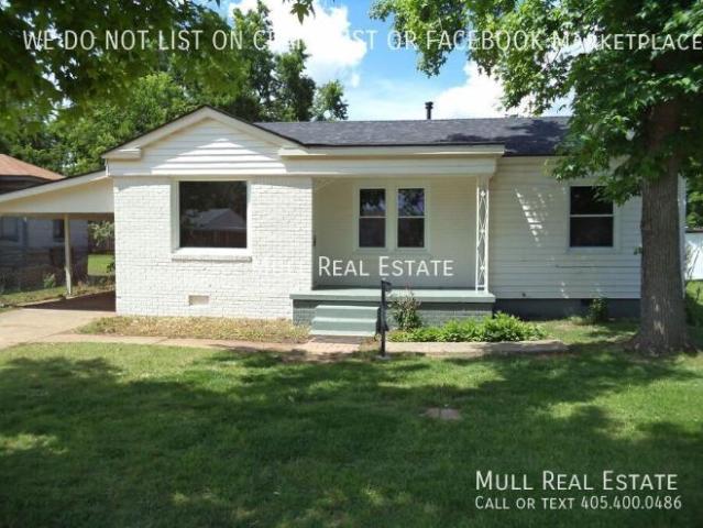 3 Br, 1 bath, Single Family 1106 E Lockheed Drive