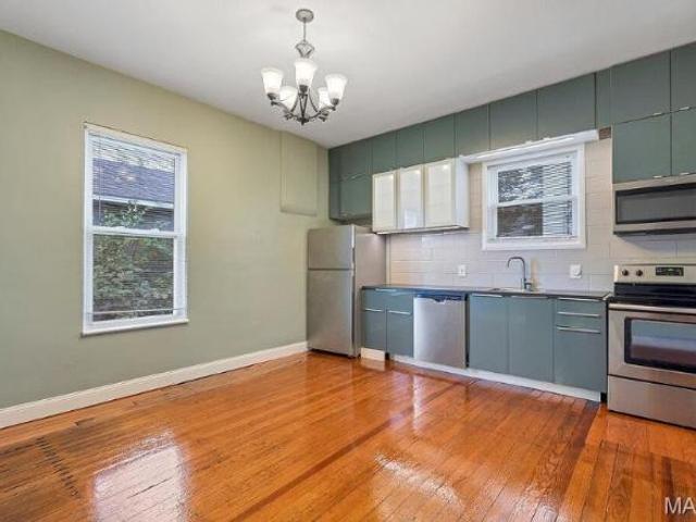 3 Br, 1 bath, Single Family 1116 E 5th St