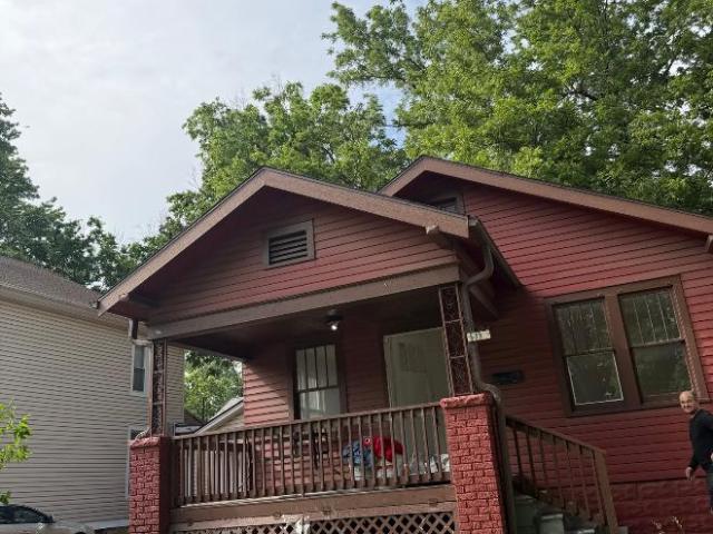 3 Br, 1 bath, Single Family 1116 SW 18th