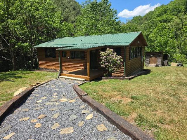 3 Br, 1 bath, Single Family 112 Robert Roten Rd