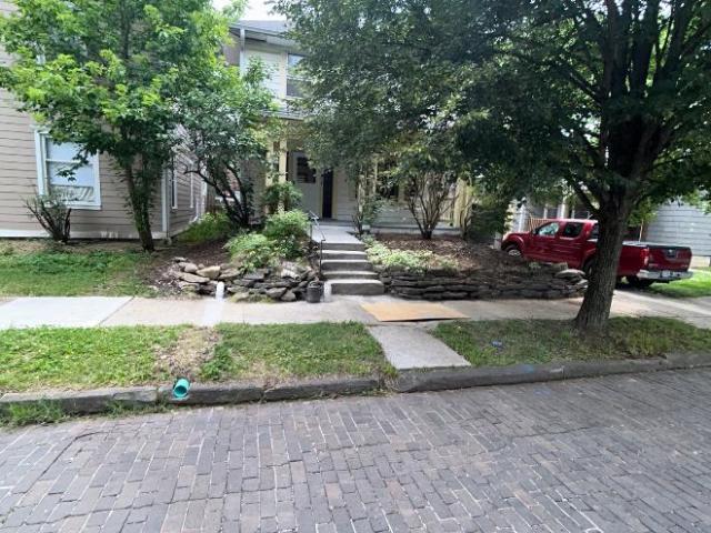 3 Br, 1 bath, Single Family 115 W Pacemont Rd