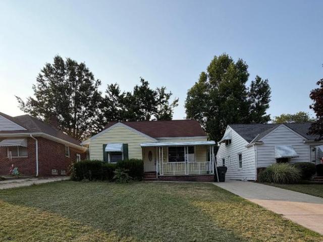 3 Br, 1 bath, Single Family 11611 Fordham Rd