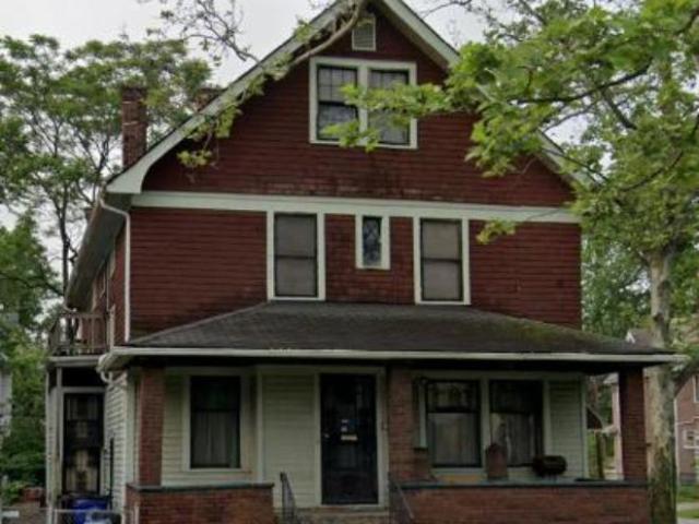 4 Br, 1 bath, Single Family 1169 E 124th St