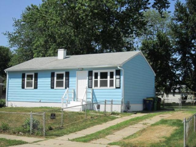 3 Br, 1 bath, Single Family 11 Glenwood Dr