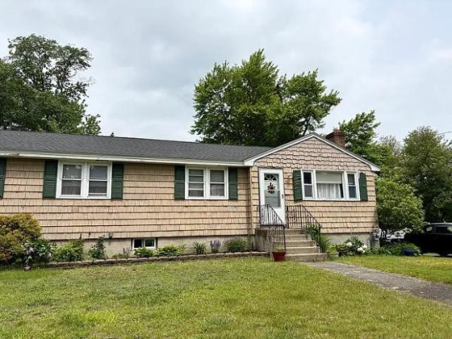 3 Br, 1 bath, Single Family 11 Lasallette Rd
