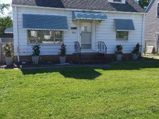 3 Br, 1 bath, Single Family 1200 Commonwealth Ave