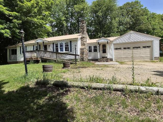 3 Br, 1 bath, Single Family 120 Second Crown Point Rd