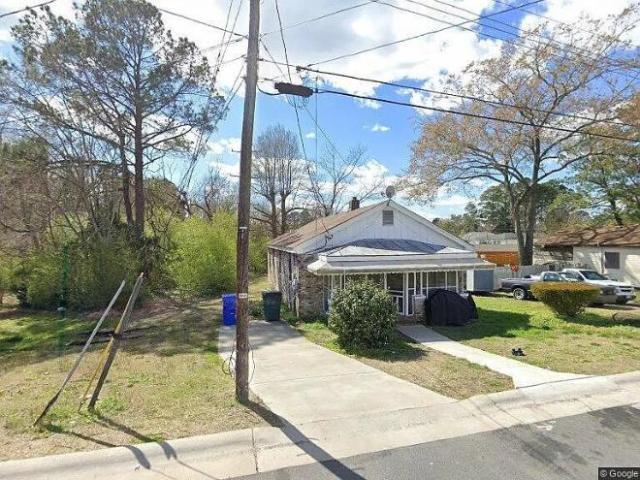 3 Br, 1 bath, Single Family 121 S 11th St