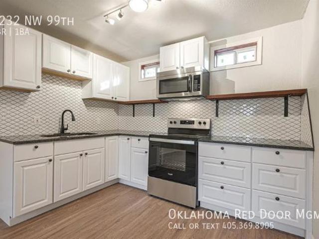 3 Br, 1 bath, Single Family 1232 Nw 99th