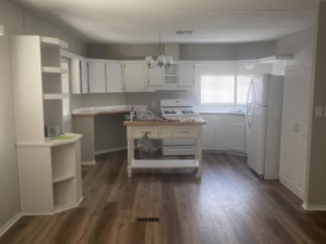 3 Br, 1 bath, Single Family 1234 Glen Dr