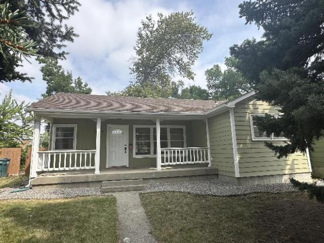 3 Br, 1 bath, Single Family 1247 Avenue F