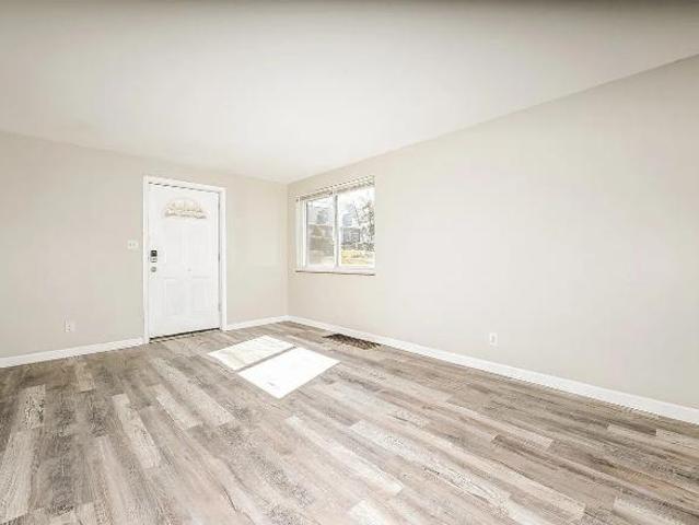 3 Br, 1 bath, Single Family 124 Dauntless Dr