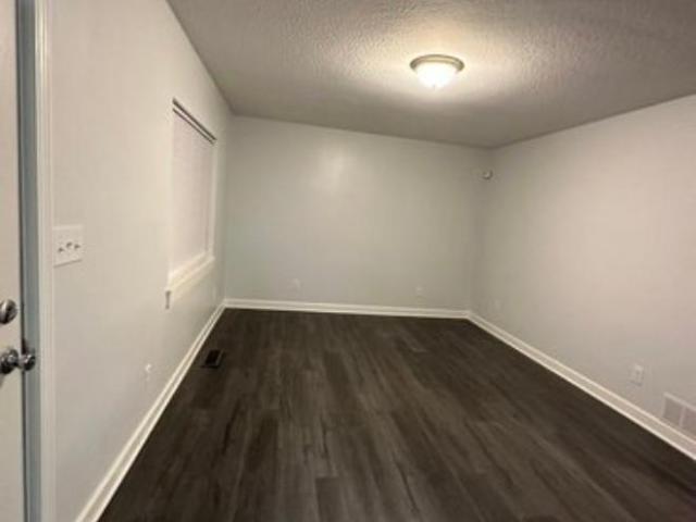3 Br, 1 bath, Single Family 1253 Briarwood Avenue