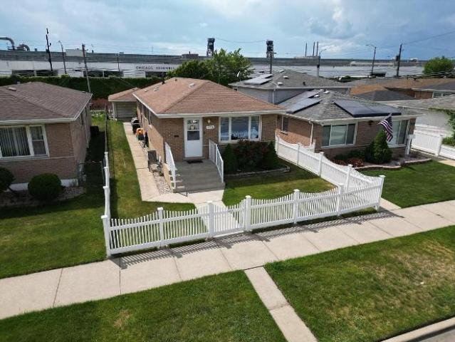 3 Br, 1 bath, Single Family 12716 S Saginaw Ave