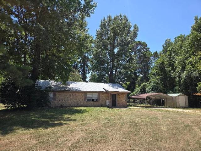 3 Br, 1 bath, Single Family 1275 Smith Dr