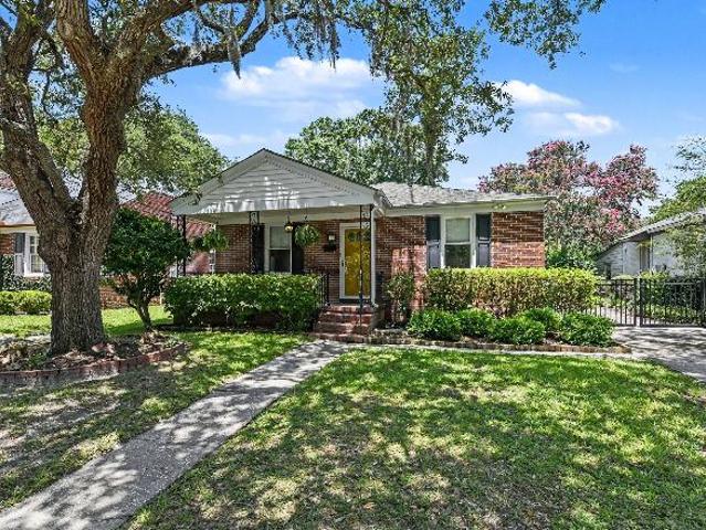 3 Br, 1 bath, Single Family 12 Colleton Dr