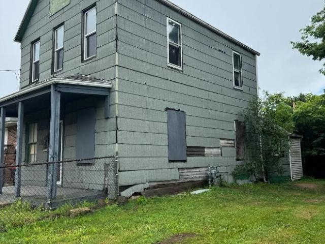 3 Br, 1 bath, Single Family 1314 W Butler St