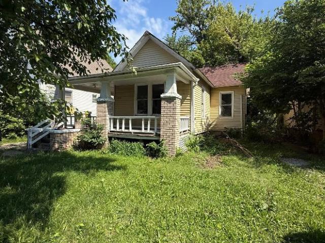 3 Br, 1 bath, Single Family 1344 E Condit St