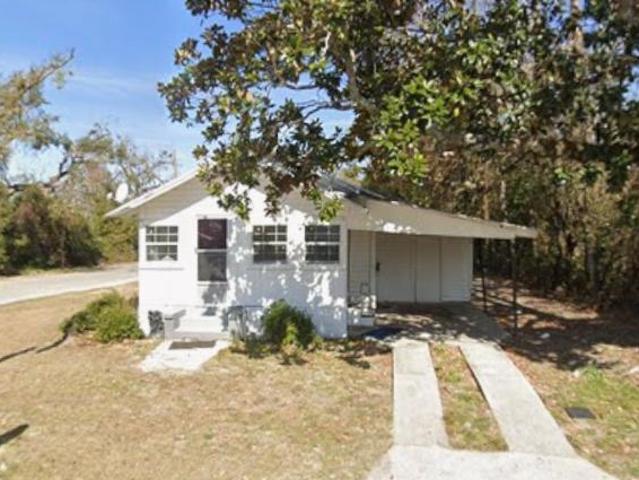 3 Br, 1 bath, Single Family 134 SW Miller St