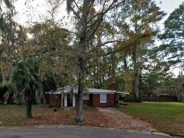 3 Br, 1 bath, Single Family 13 Arrowhead Ct