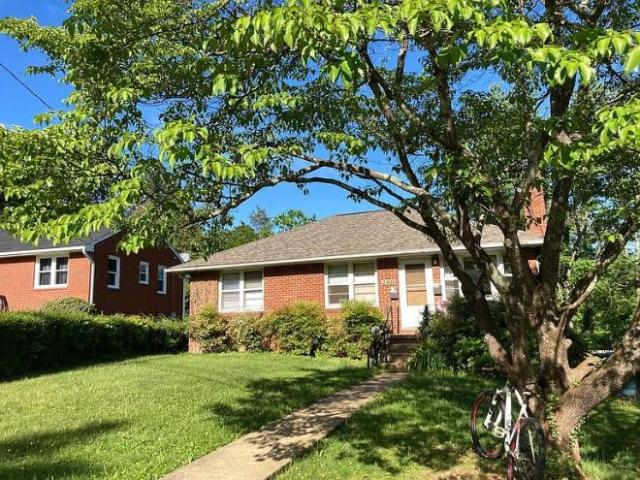 3 Br, 1 bath, Single Family 2408 Sunset Rd