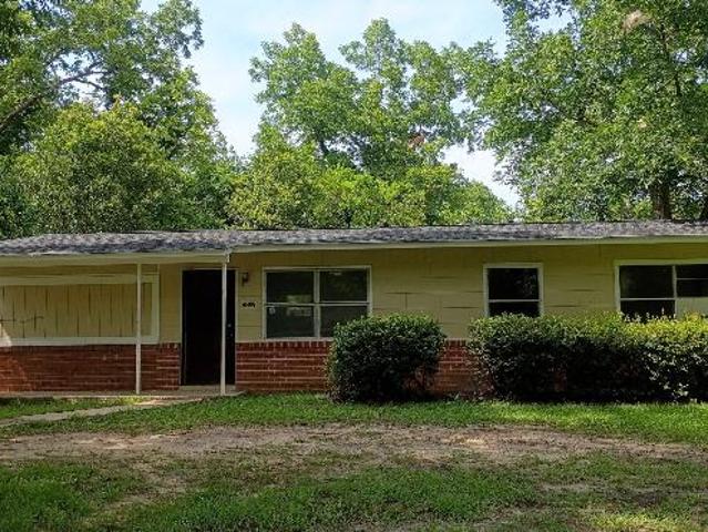 3 Br, 1 bath, Single Family 2457 Brevard Drive