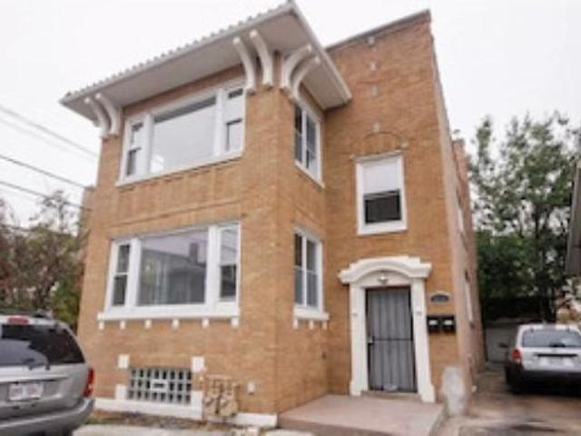 3 Br, 1 bath, Single Family 2525 E 72nd Pl