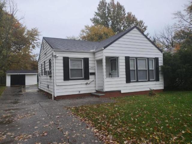 3 Br, 1 bath, Single Family 2553 Greenvale Rd